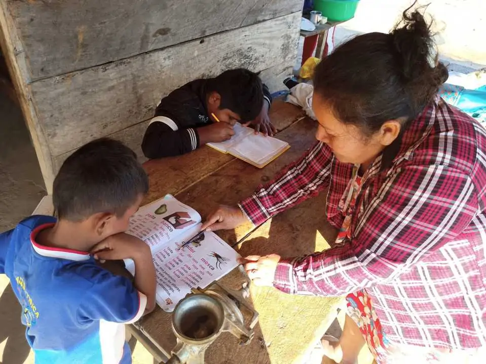 La brecha educativa que amenaza a comunidades rurales de Bolivia